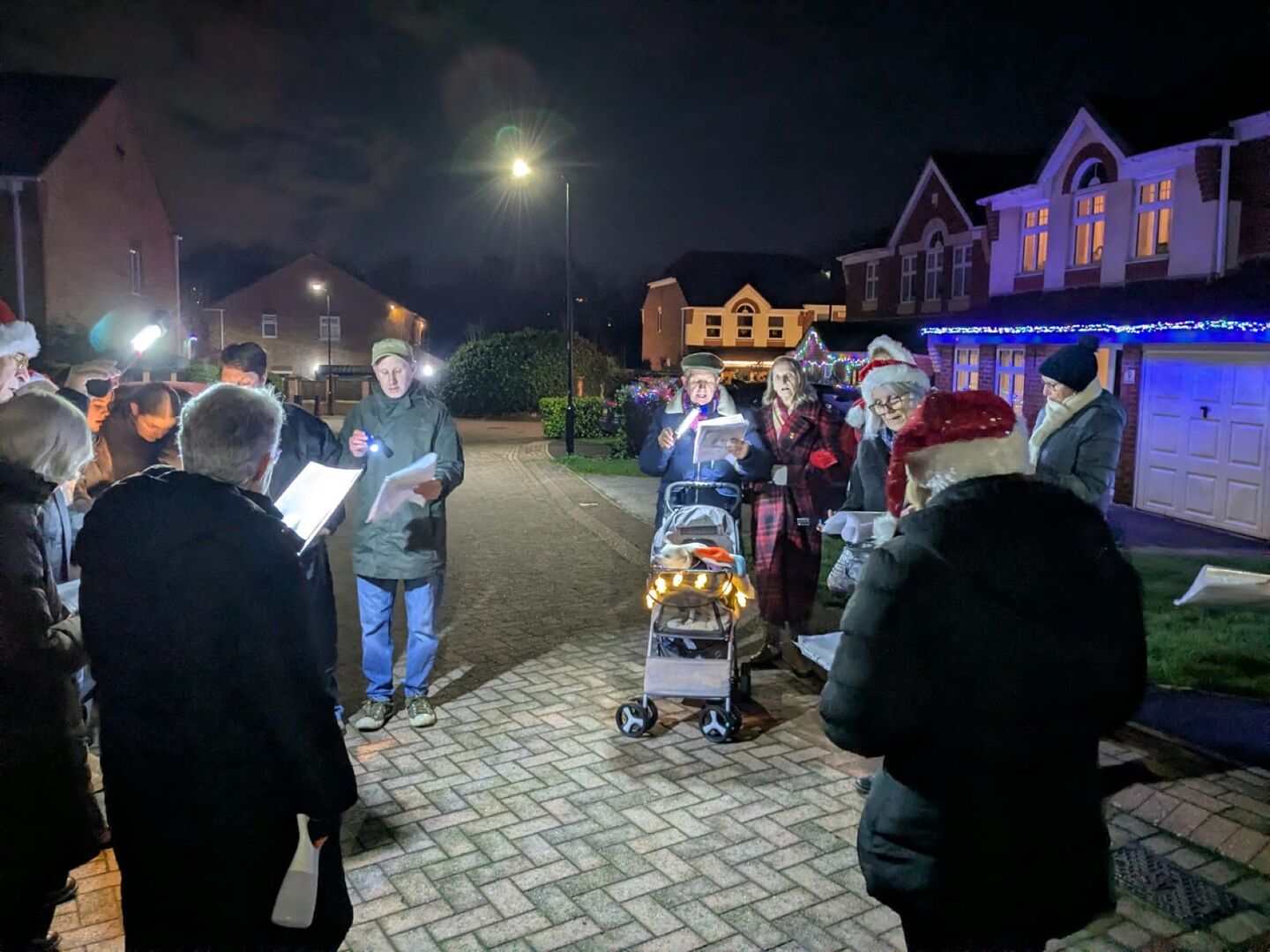 Sheffield Methodist District | Carol Singing in North Anston